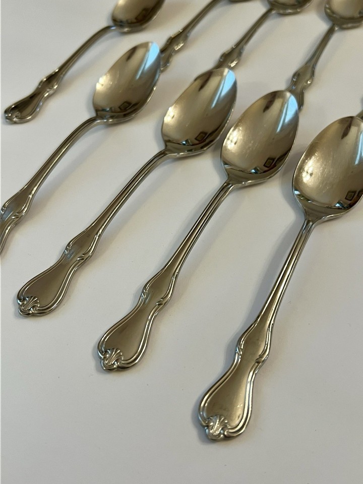 Reed & Barton Oxford Shell Stainless 12 Piece Flatware Set Spoons ...