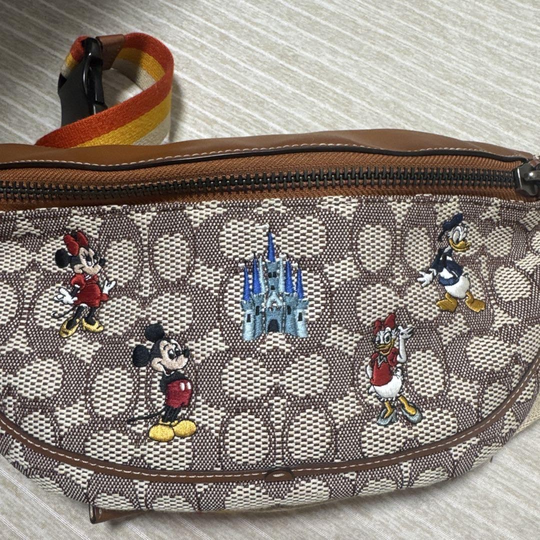 COACH Disney Body Bag WDW 50th Anniversary League Bel… - Gem