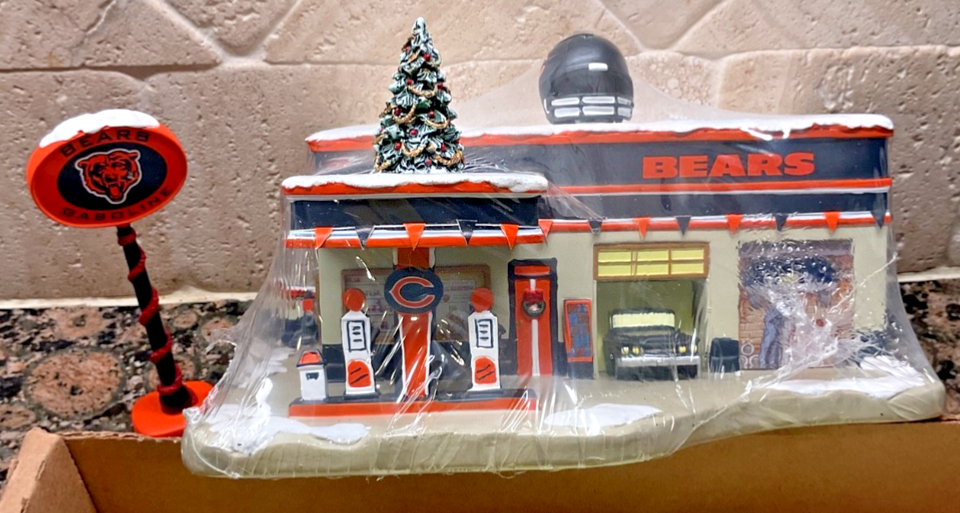 Chicago Bears Hawthorne Service Station Christmas Village NFL Football ...