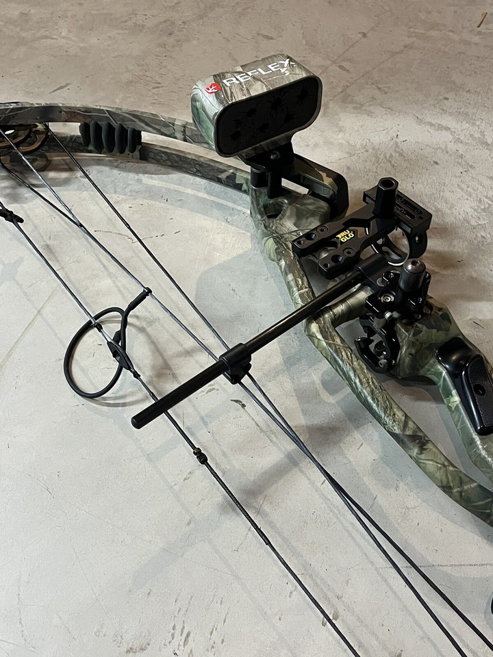 Grizzly REFLEX Compound Bow 50# RH | eBay