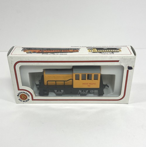 Bachmann HO Scale AA 41068001 Union Pacific Switcher #720 | eBay