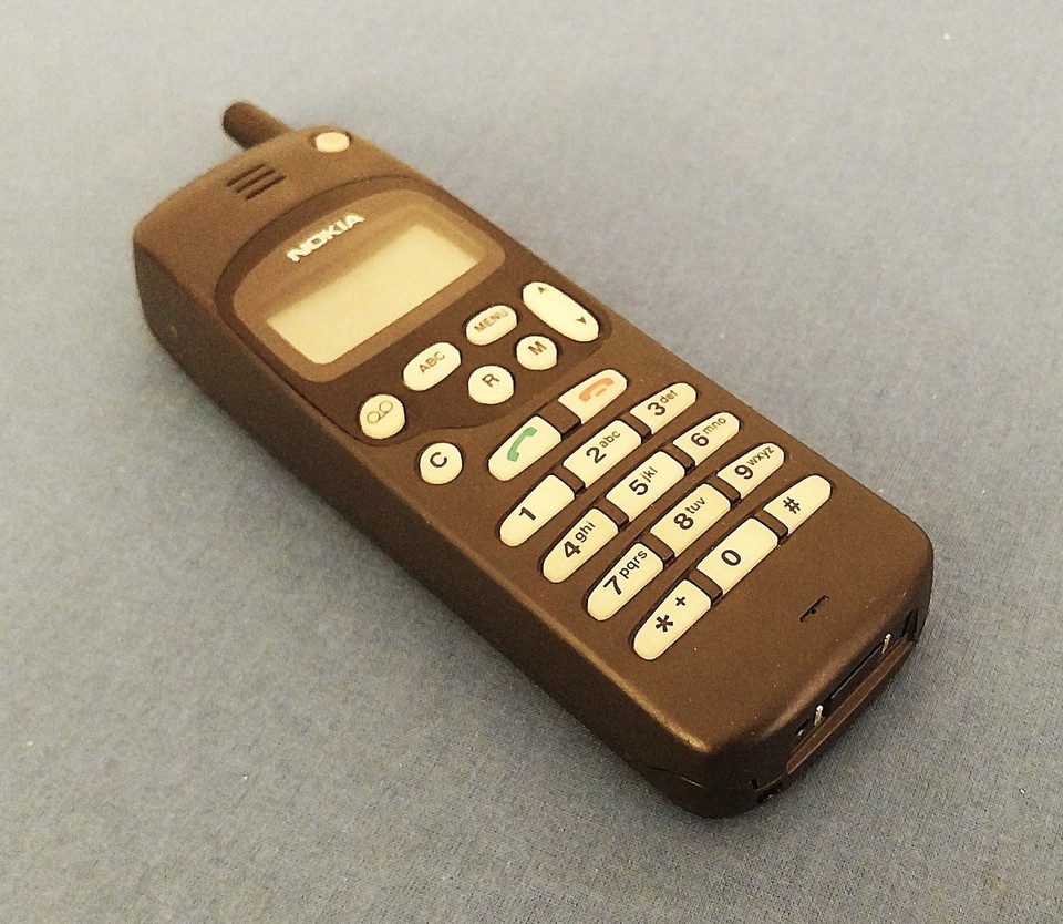 VINTAGE NOKIA MOBILE PHONE MODEL 1610 - BOXED WITH MANUAL - UNTESTED ...