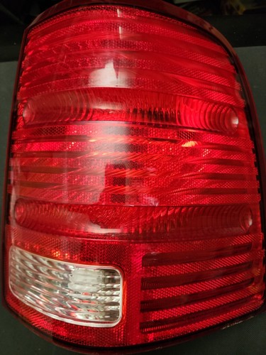 2002 - 2005 Ford Explorer RH Passenger Side Tail Light OEM 44ZH-1464 | eBay