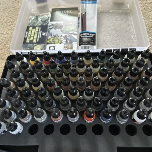 Vallejo Model Air Paint Set 71.170 in Plastic Storage Case (72 Colors ...