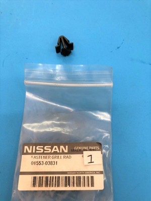 1-PC PK GENUINE NISSAN(86-04) INFINIT(90-01)CLIP FRNT BUMPER & GRILE ...