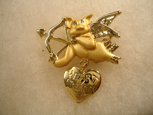 AJC vtg gold tone Cupid Pig "Heart Breaker" arrow pin | eBay