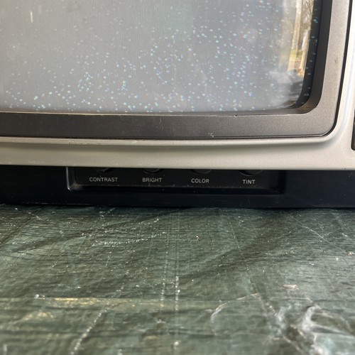 VINTAGE Samsung 13" TV Retro Television TV Wood Grain Tested works CT ...