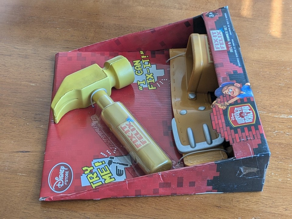 💥 DISNEY PARKS WReCK iT RALPH FiX iT FEliX Jr. Hammer Tool Belt NEW ...