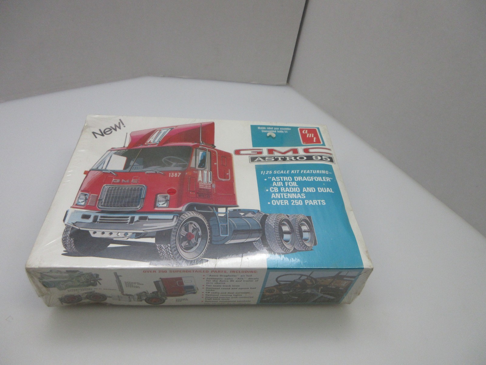 AMT GMC Astro 95 Semi Vintage Model Kit 1:25 Scale sealed T510 | eBay
