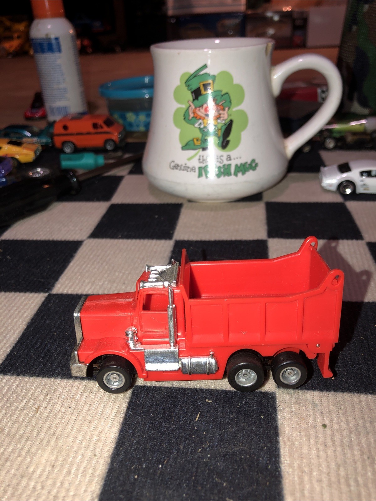 Working Tested RED TYCO US-1 TRUCKING Slot Car 3902 DUMP TRUCK HO Slot ...