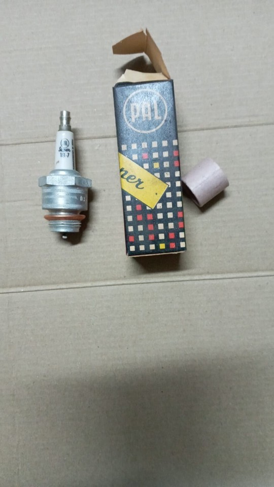 HARLEY Knuckle Flathead FL W WL WLA 36-47 Spark Plug BOSCH M175T1 PAL ...