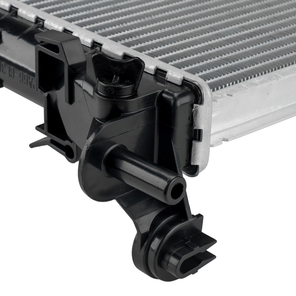 Aluminum Radiator Assembly For Ford Focus 2000-05 2006 2007 2.0/2.3L ...