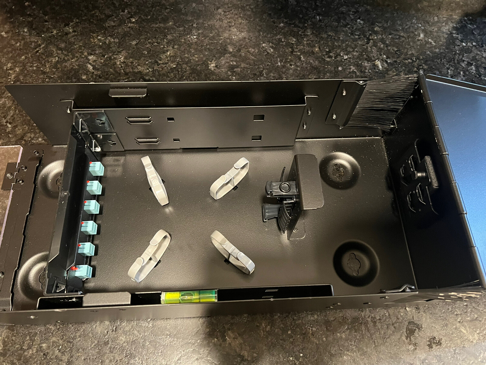 Corning WCH-02P 1PCE Fiber Optic Wall Mount Enclosure | eBay