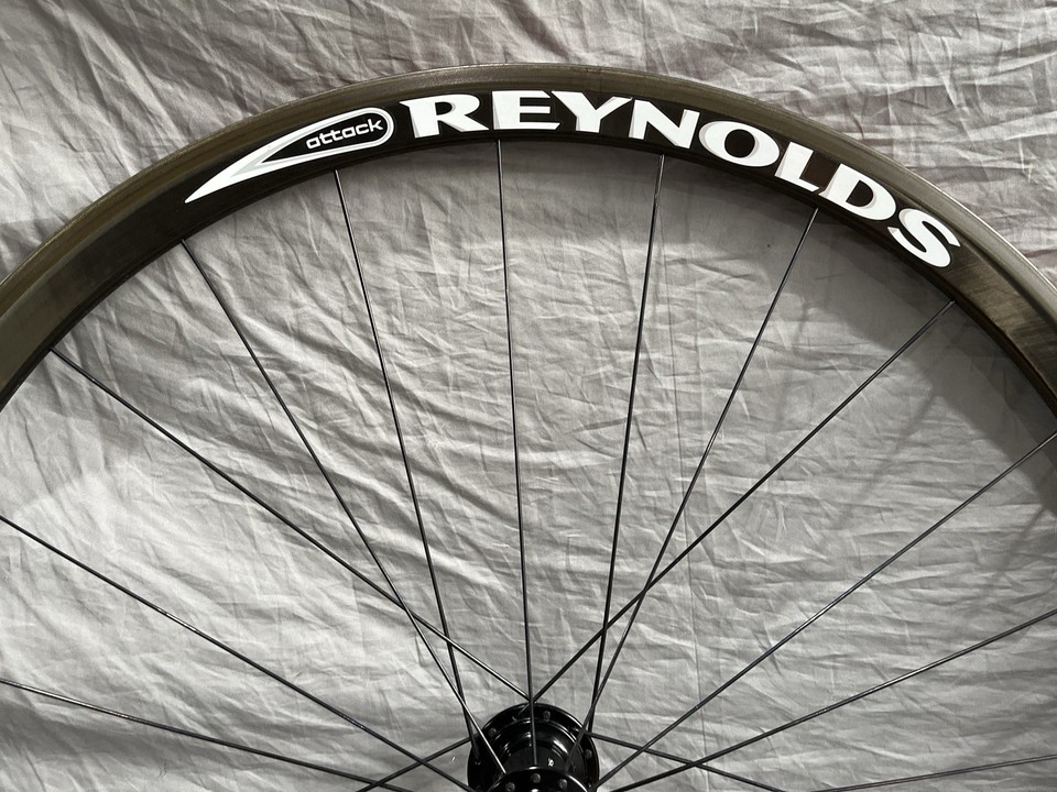 Reynolds Attack Carbon Wheelset Road 700c Clincher 135 / 100 / 9mm QR ...