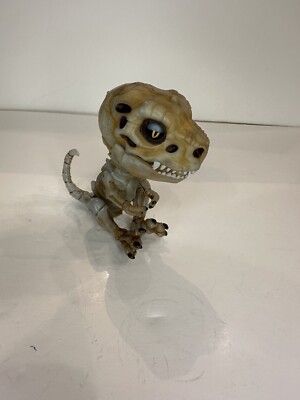 WowWee Fingerlings Doom Raptor Dinosaur T-Rex Bonehead Skeleton Dino 5 ...