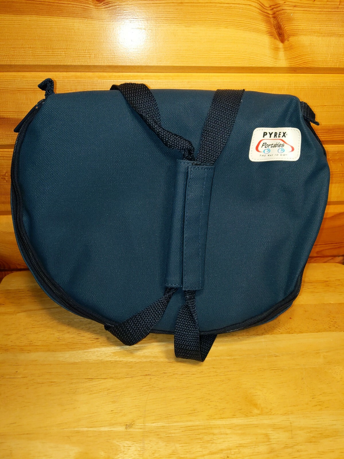 Pyrex Portables Blue Hot Cold Carrying Case | eBay