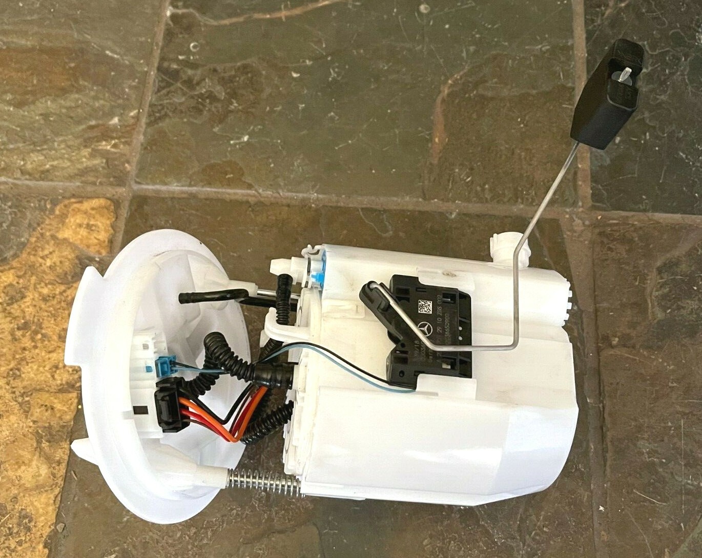 Genuine Mercedes-Benz OE Fuel Delivery Module 205-470-85-01-64 for sale ...