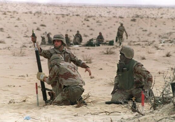 Desert Storm Photo --- US Mortar Team | eBay