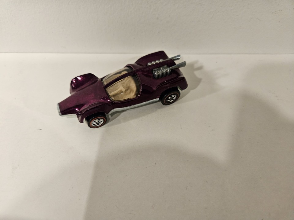 1969 Mint Mantis Magenta Color White Interior Redline Hot wheels Car ...