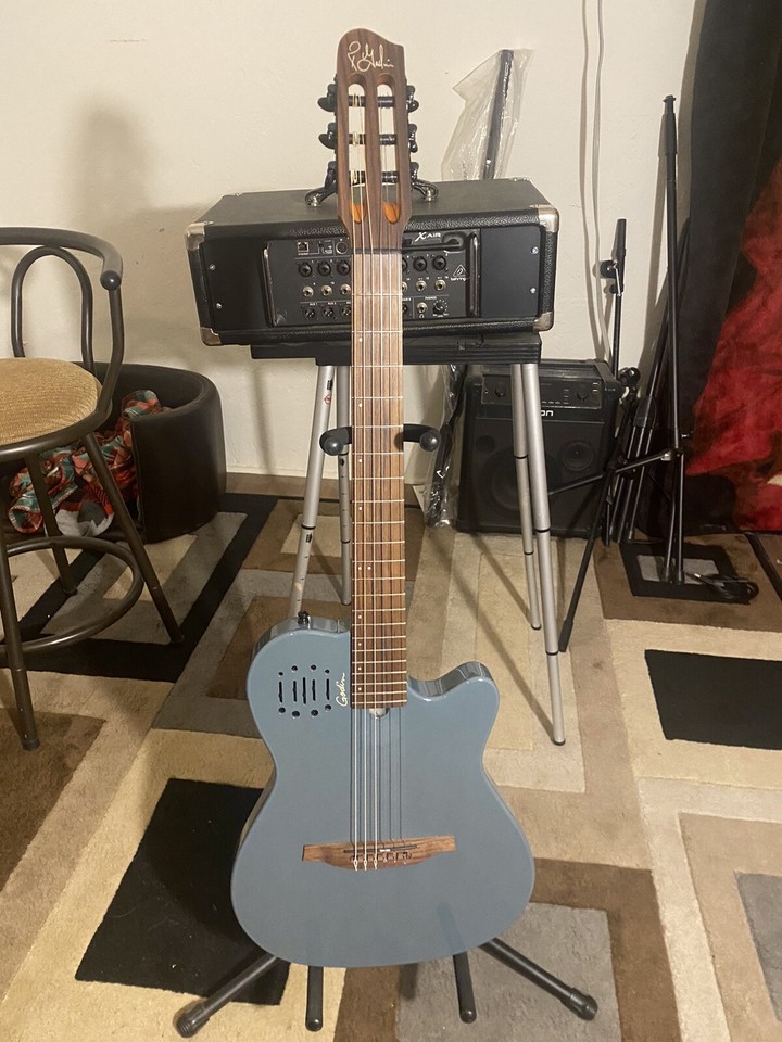 Godin Multiac Mundial Classical Nylon Acoustic/Electric, Arctic Blue ...