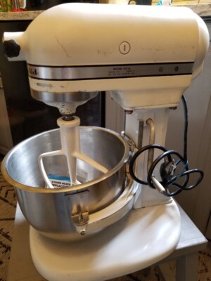 Rare KitchenAid Hobart Model K5+A White 10 Speed Lift Stand Mixer With ...
