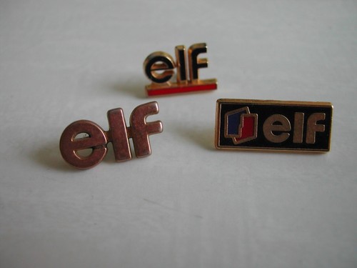 3 Badges Pins Pétrole - ELF - Oil Huile Petrolum Produit pétrolier ...