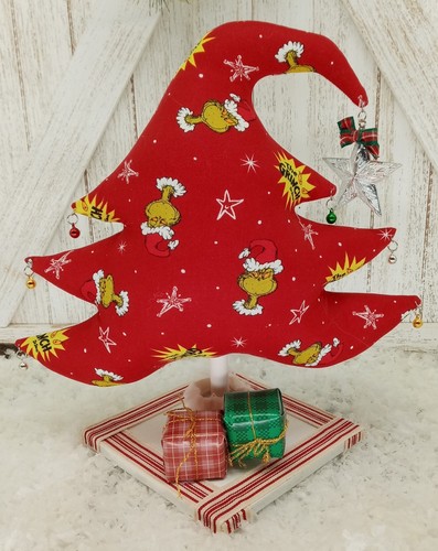 Vintage Style Grinch Tabletop Christmas Tree Handmade Ornaments Wooden ...