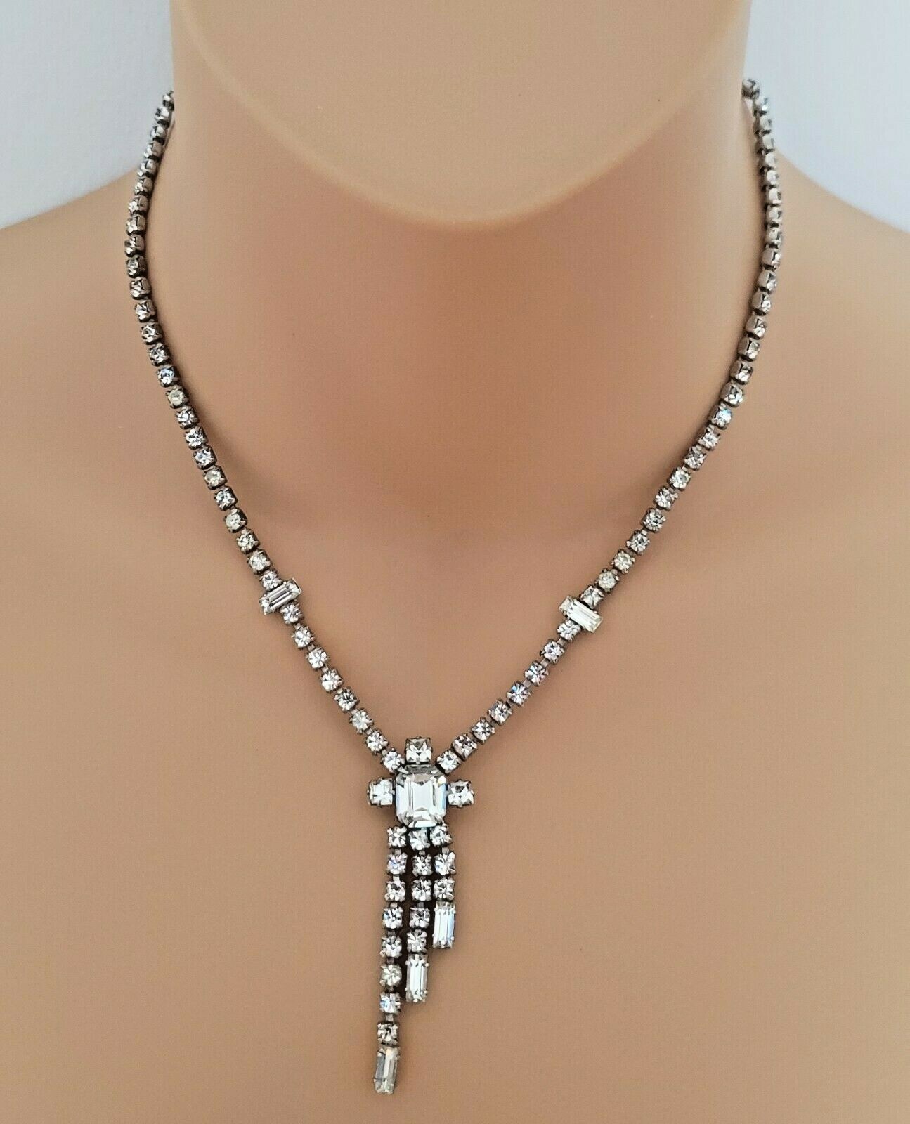 1960 – VINTAGE JAY FLEX STERLING SILVER SPARKLING CL… - Gem