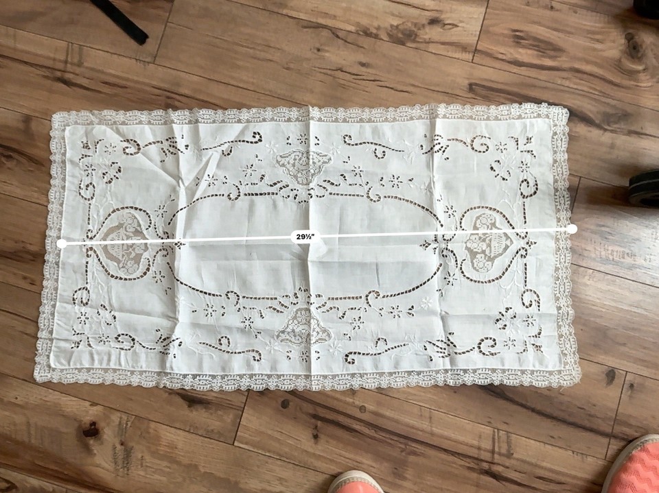 Vintage Linen Table Runner Cutwork Lace Embroidered Dresser Scarf 30x17 ...