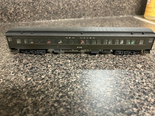 HO scale Walthers New Haven Heavyweight Coach Weathered & Detailed | eBay