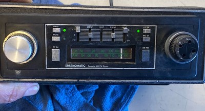 Vintage Sparkomatic SR-305 AM/FM/Radio Cassette Equalizer Car Stereo ...