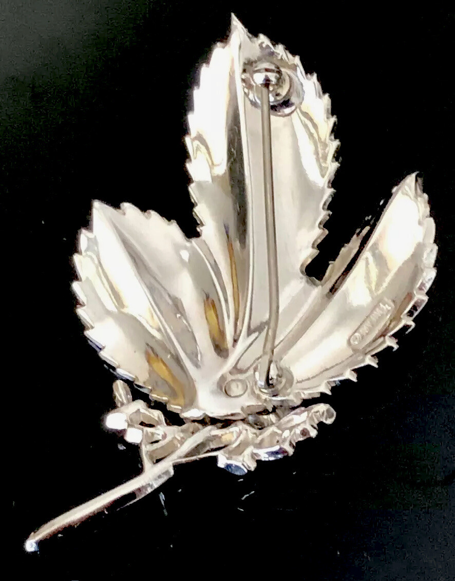 Trifari Crown Logo FLOWER Pin SILVER TONE SIGNED V… - Gem