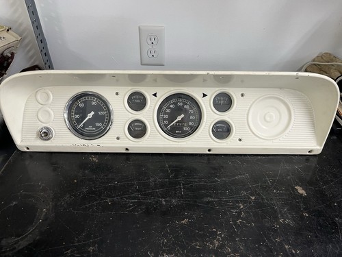 67-72 Ford Truck F500 F600 F700 Speedometer Instrument Cluster 1967 ...