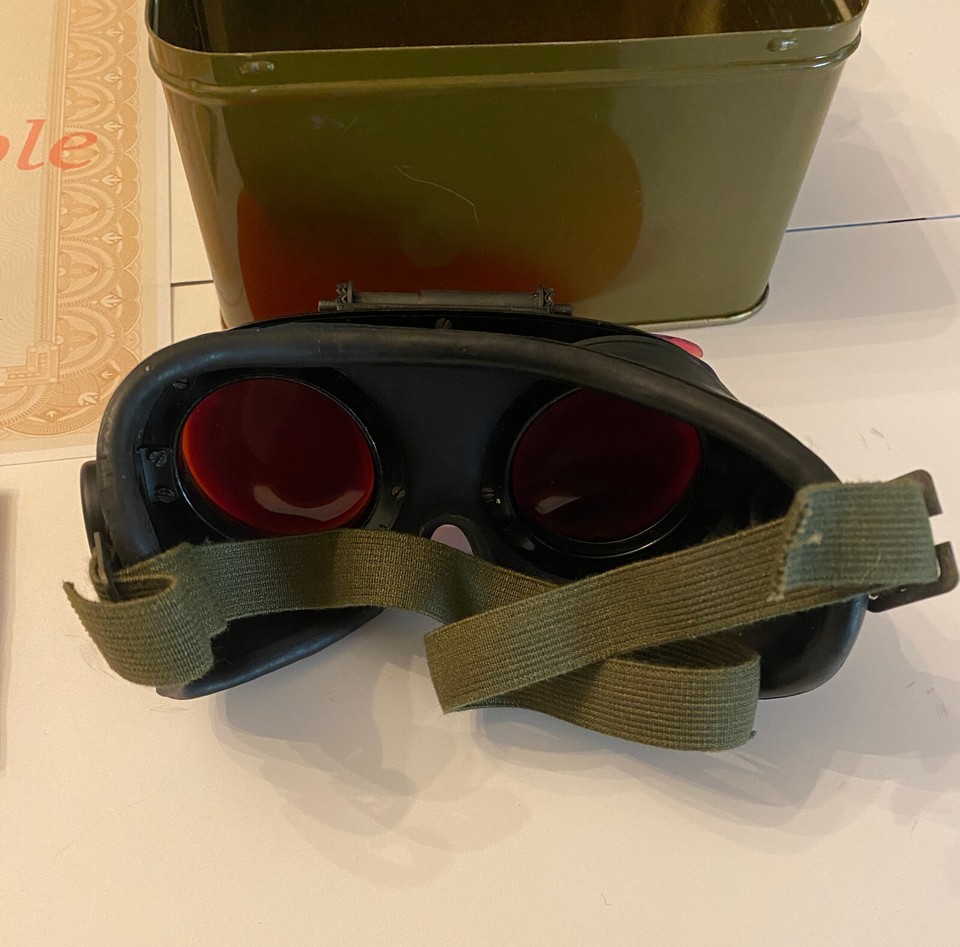 X--10/10 Red quinoline cyanin dye Goggles Nightmare Vision Demon-Sight ...