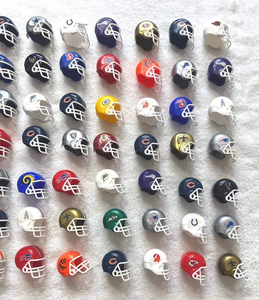 Lot Of 73 Mini NFL Gumball Vending Machine Football Helmets w/ Full ...