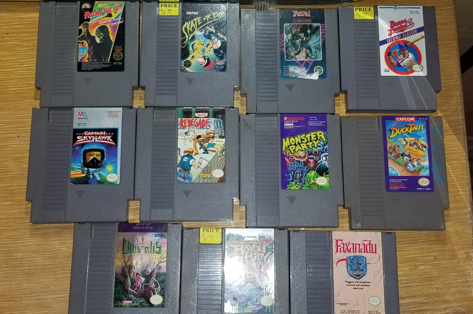 38 NES Nintendo Game Lot Game Genie Mario Zelda Castlevania Megaman ...
