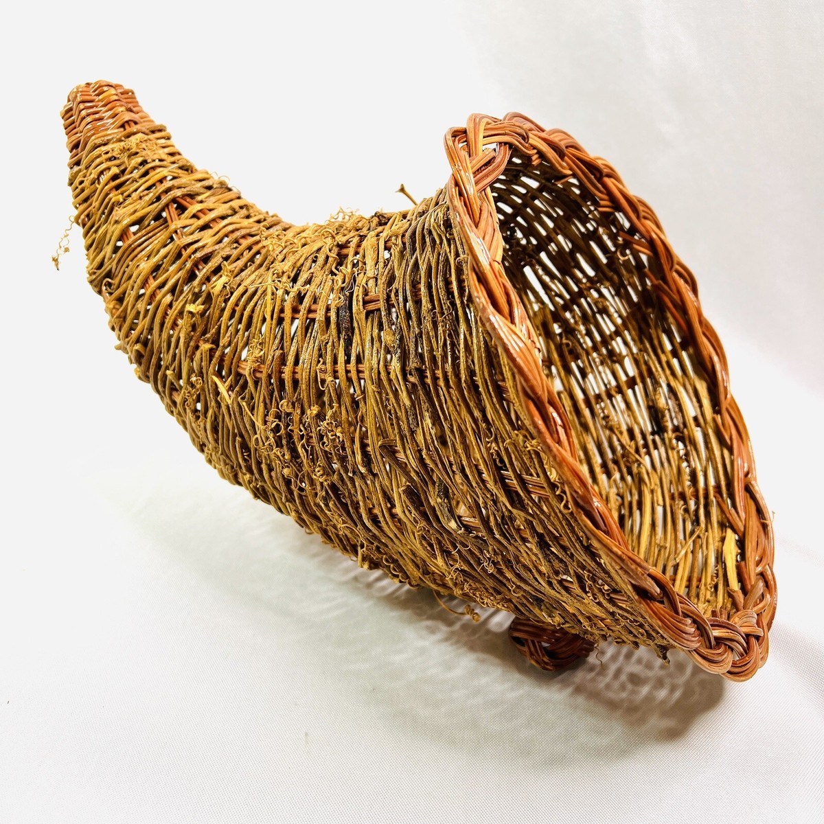 Thanksgiving Cornucopia Basket