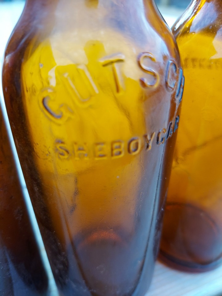 Gutsch Sheboygan Vintage Amber Glass 4 Beer Bottles Antique Bar Man ...