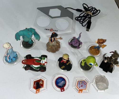 Disney Infinity 1.0 Base,Figurines & 3 Power Discs | eBay