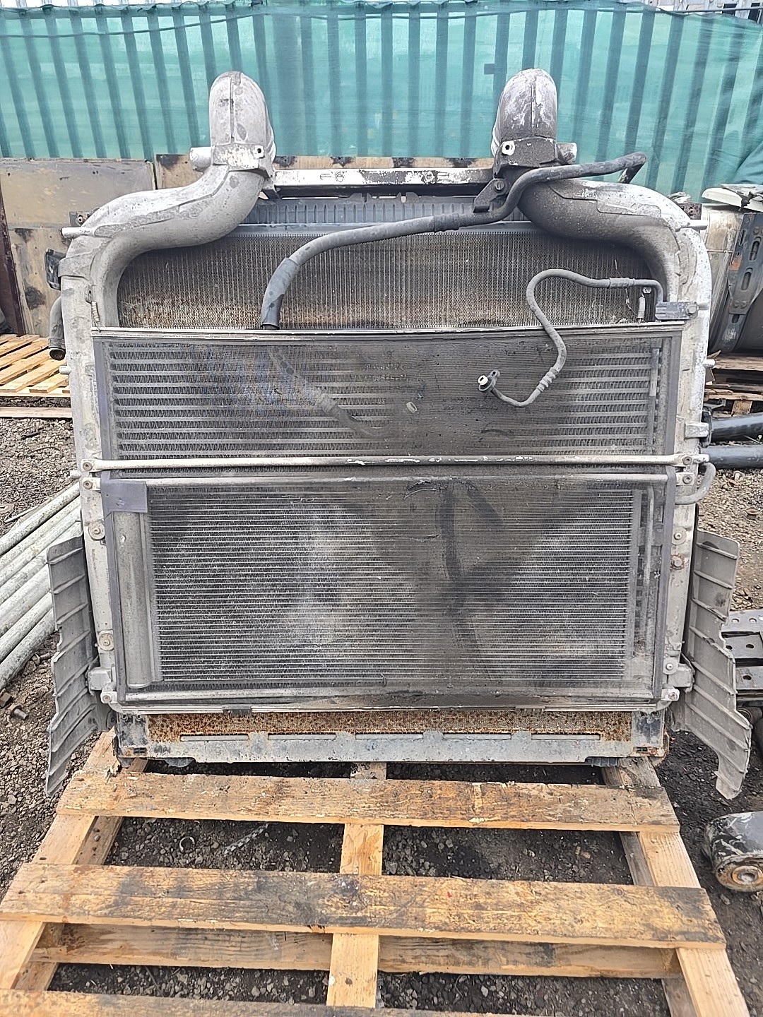 Daf Cf Radiator With Intercooler 2125897 2125896 | eBay
