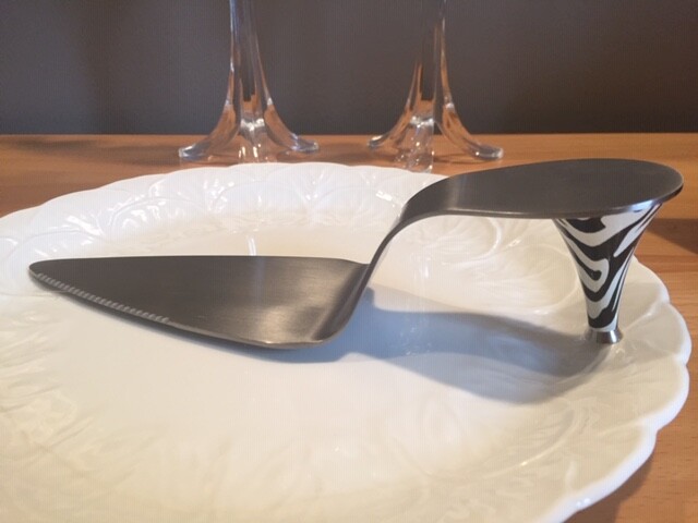 Wild Eyes Design High Heel Cake Server "Serve in Style" Removable Zebra ...