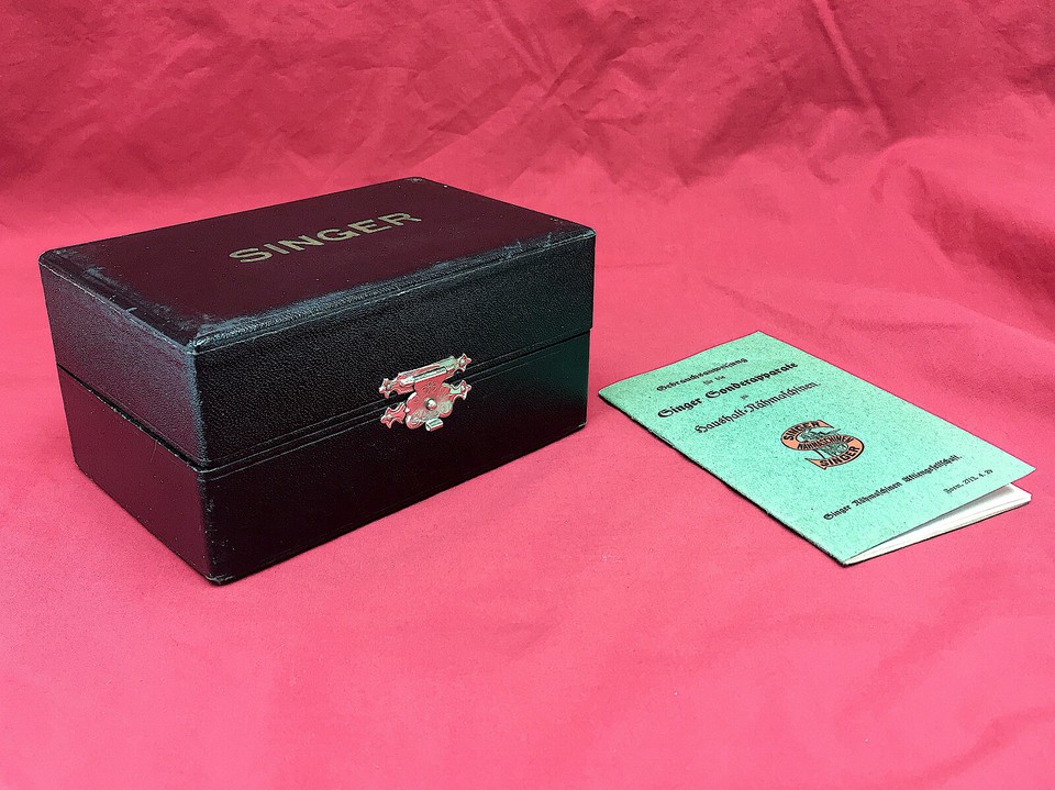Deluxe SINGER Attachments for 201 & 15 Box German Accessories Set Box ...