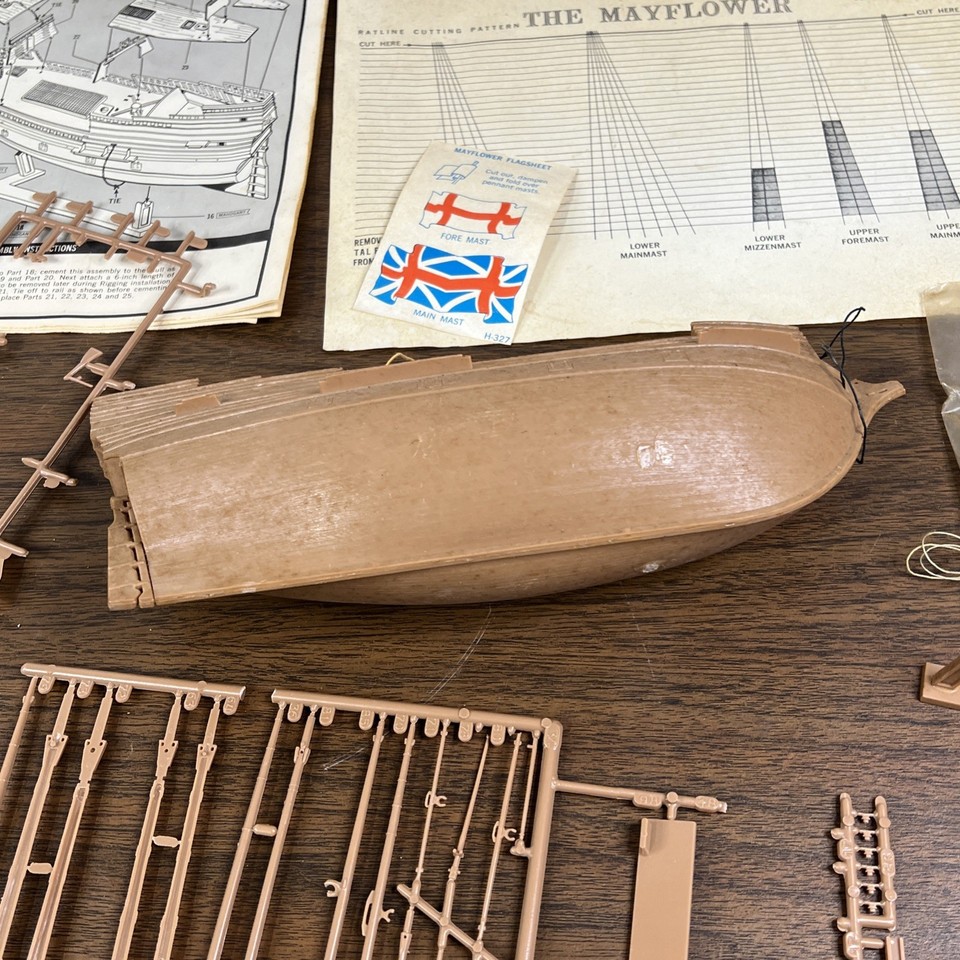 REVELL MAYFLOWER SHIP PLASTIC MODEL KIT 1966 H-327 ⚠️ UNCOUNTED AS-IS ...