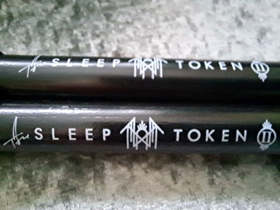 SLEEP TOKEN Official Hat Crown BEANIE New EMBROIDERED Logo BLACK Red ...