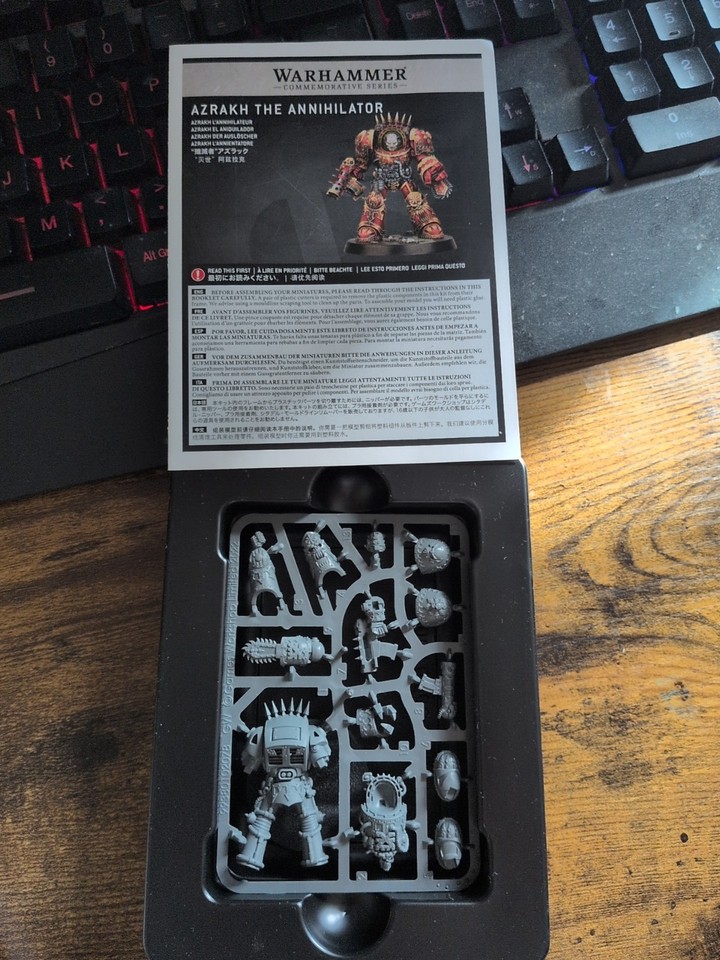 Azrakh the Annihilator World Eaters Terminator Commemorative | eBay