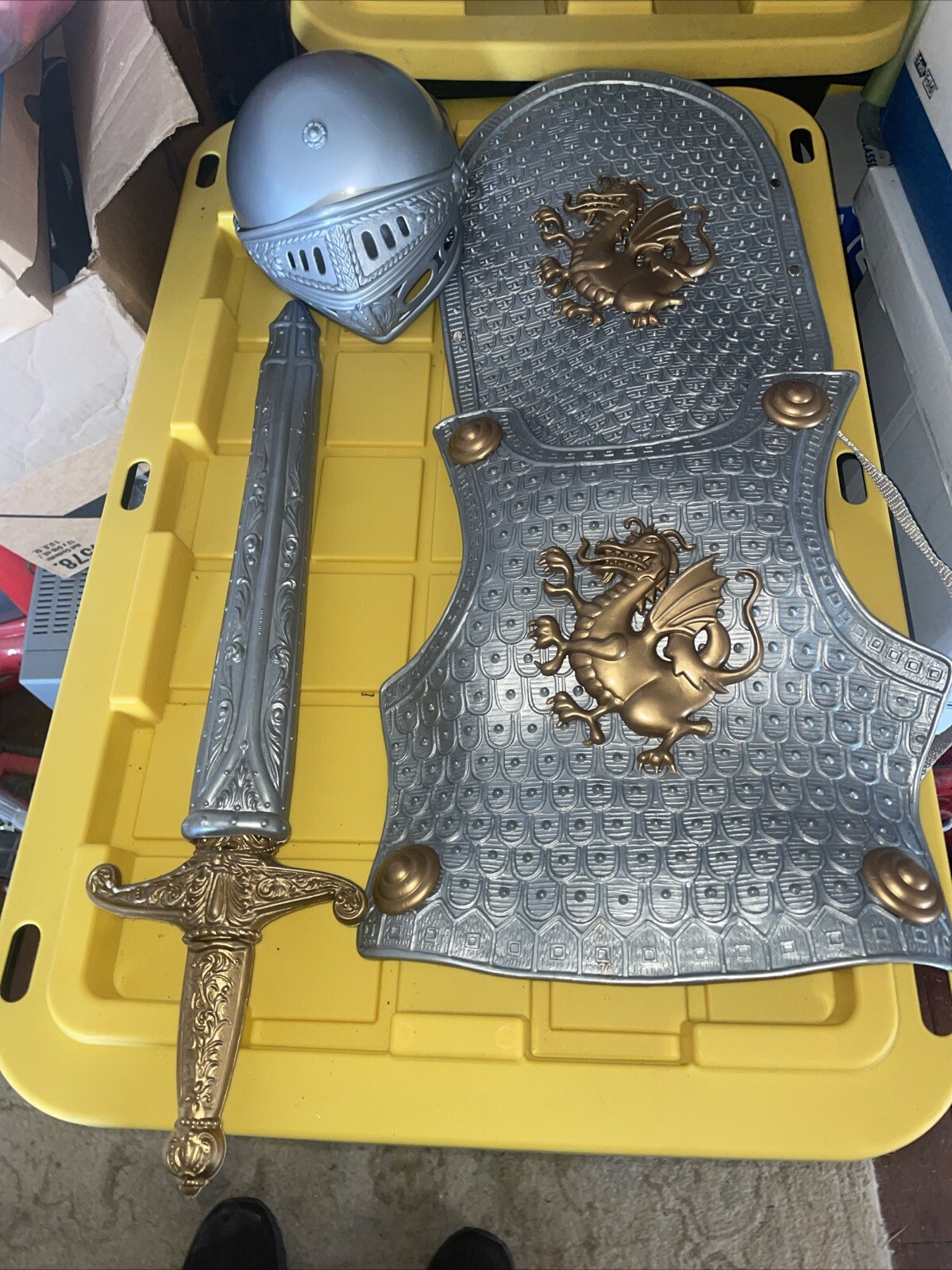 Dress-Up-America Knight Armor Set for Kids, Medieval … - Gem