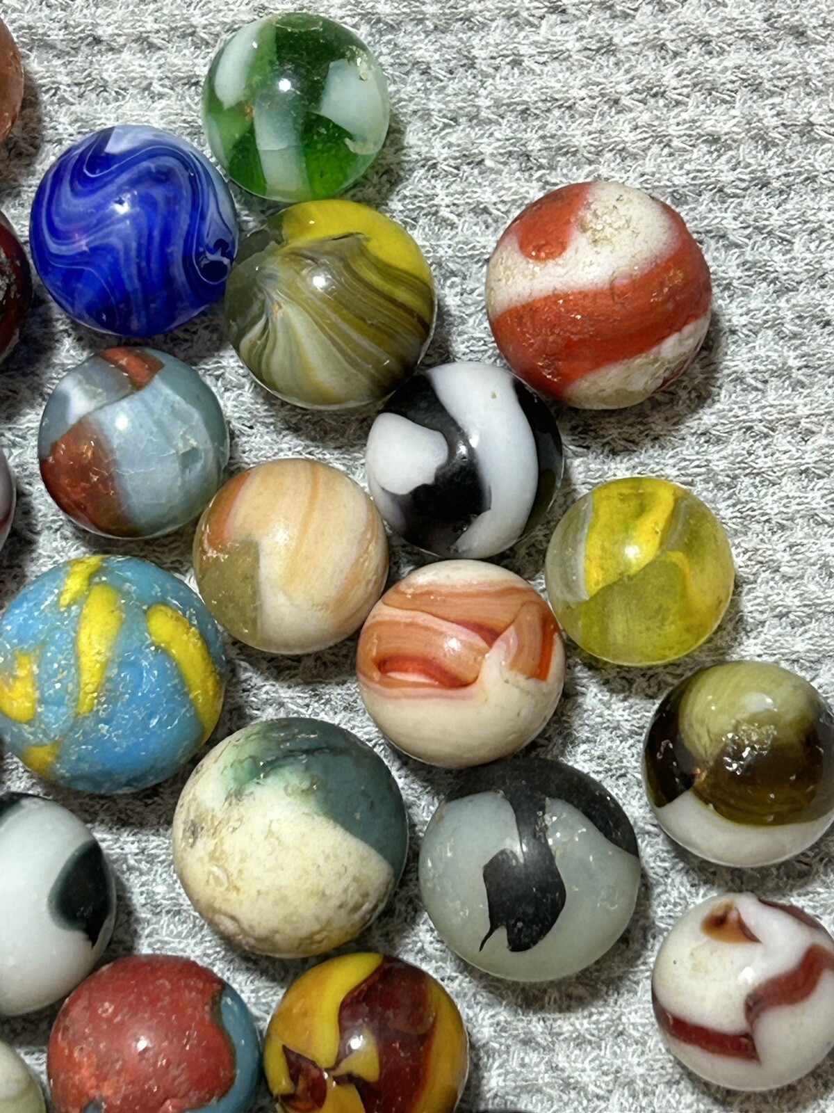 Lot Of 40 Vintage Marbles Akro MF Christensen Peltier Vitro Alley ...