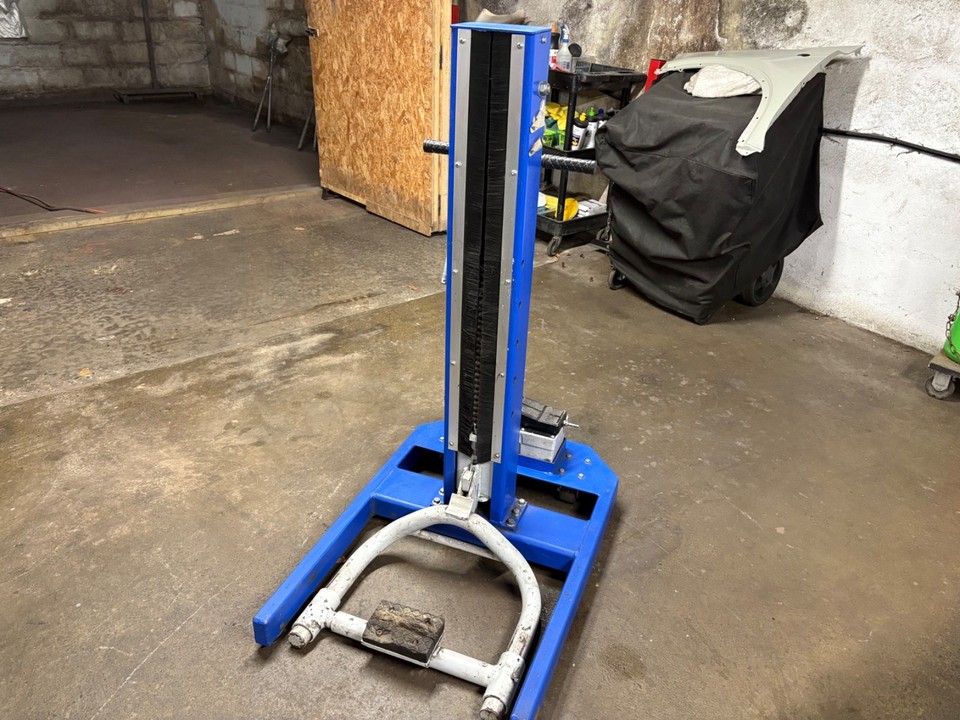 SINGLE POST LIFT, MOBILE SIDE CAR LIFT, CAR RAMP, HYDRAULIC VEHICLE ...