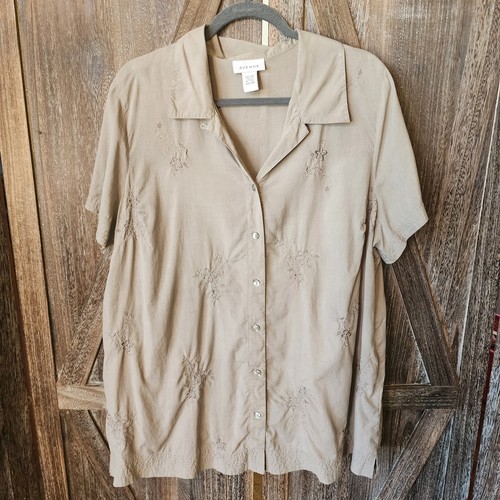 Avenue Shirt Women's Size 22/24 Beige Embroidered 100% Silk Short ...