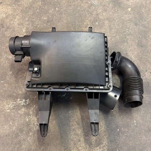 Mercedes Sprinter W906 MANN+HUMMEL Air Filter Box A0000905001 | eBay ...